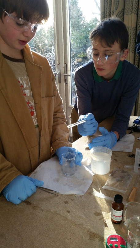 SLHE Science: Polymers: Synthesising Nylon