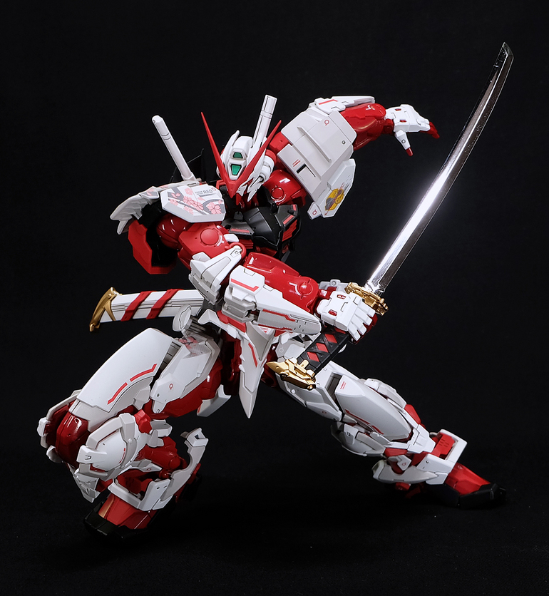 Painted Build: HiRM 1/100 Gundam Astray Red Frame