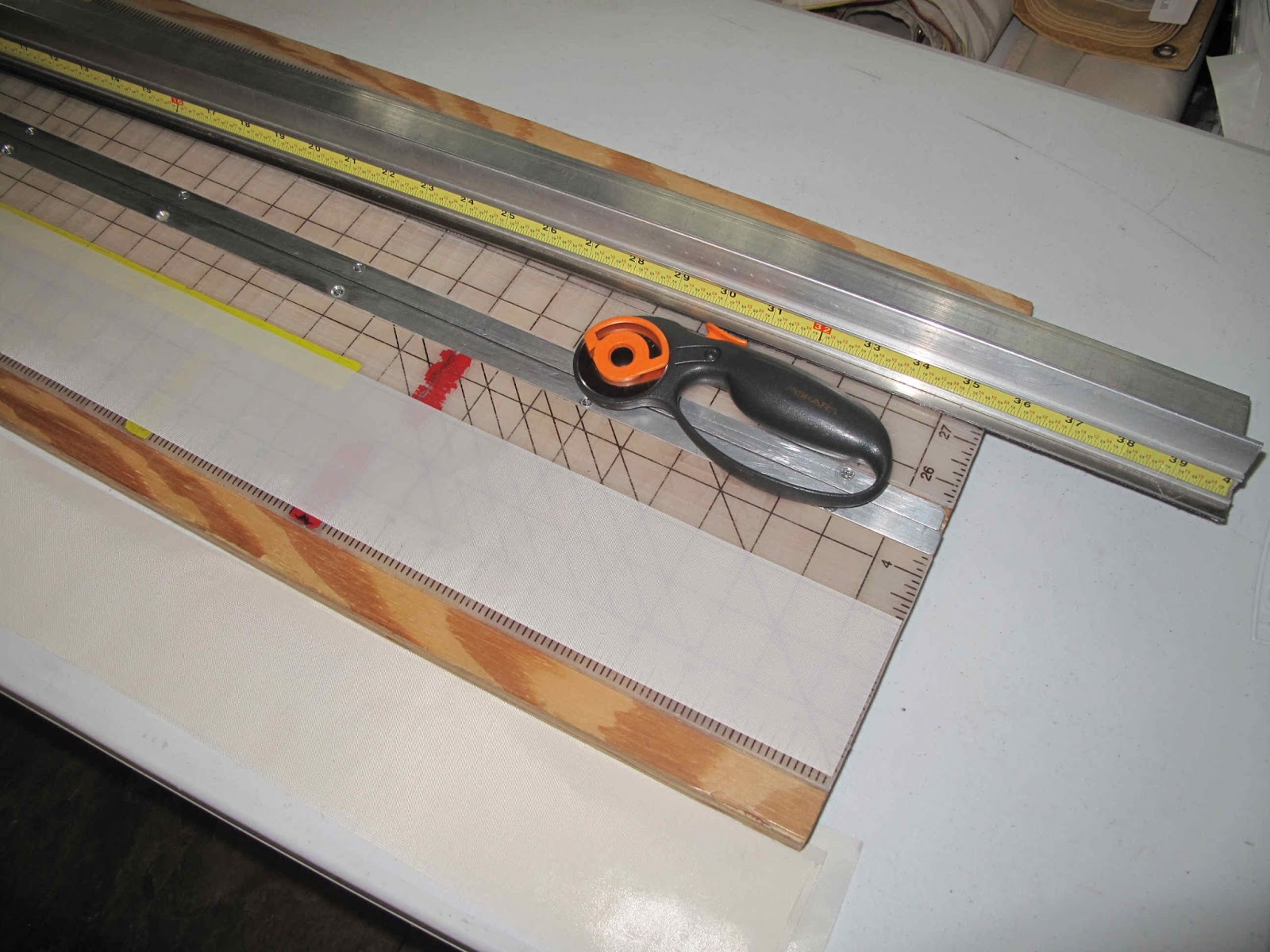 Cessna 140 Rebirth: Teflon Fabric for Rub Strip Arrived