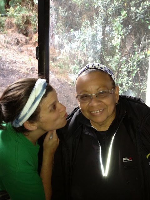 Sweet Besitos Creations: Sweet Besitos Gives Back...and Heads to Columbia