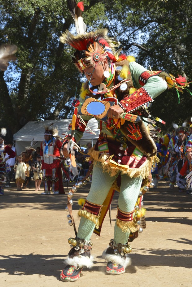 White Wolf : Pow-wow honors many tribes (Photos)
