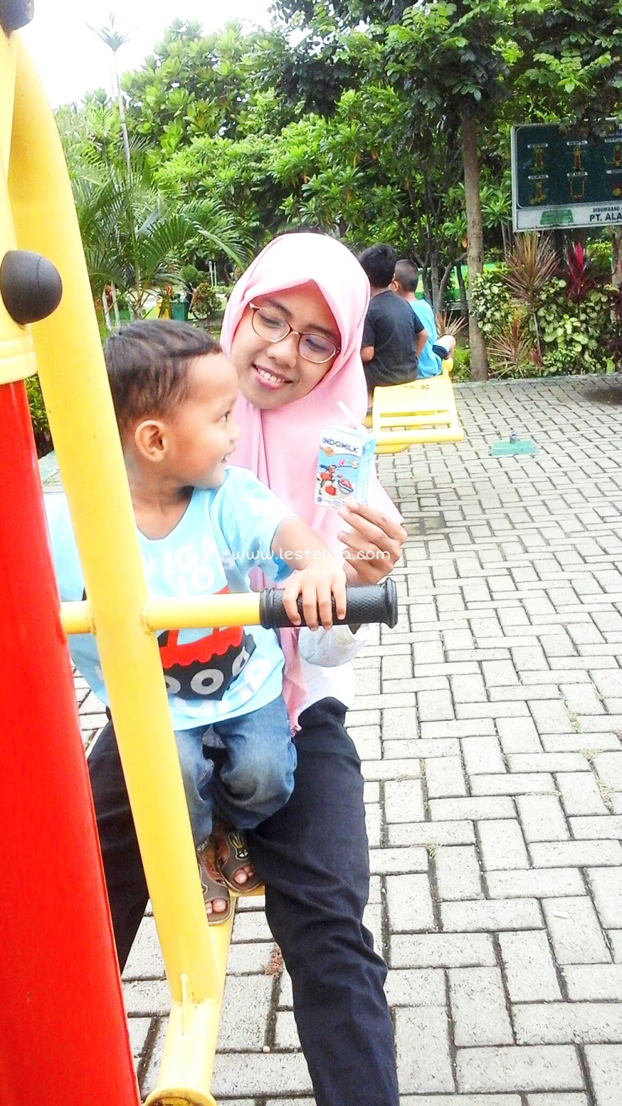 Aktivitas Outdoor Anak Semakin Seru dengan Susu UHT Kids Full Cream!