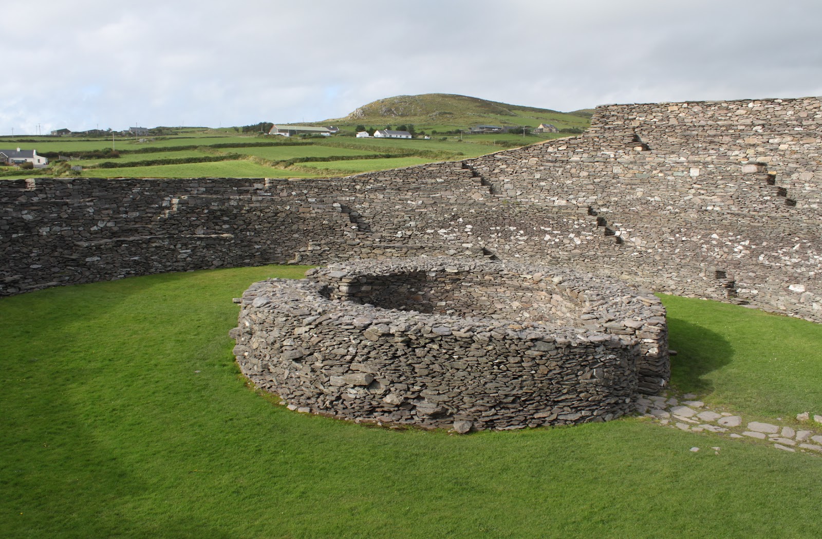 La Vie en Rose: God's Country