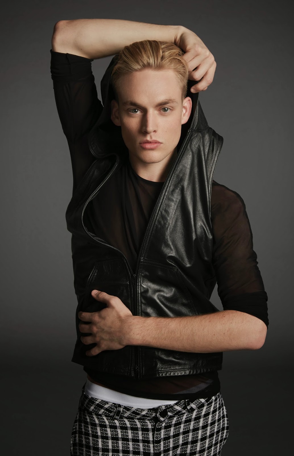 ANTM Cycle 21 9th Episode : Mitch Stone Essentials Ad Campaign Photo ...