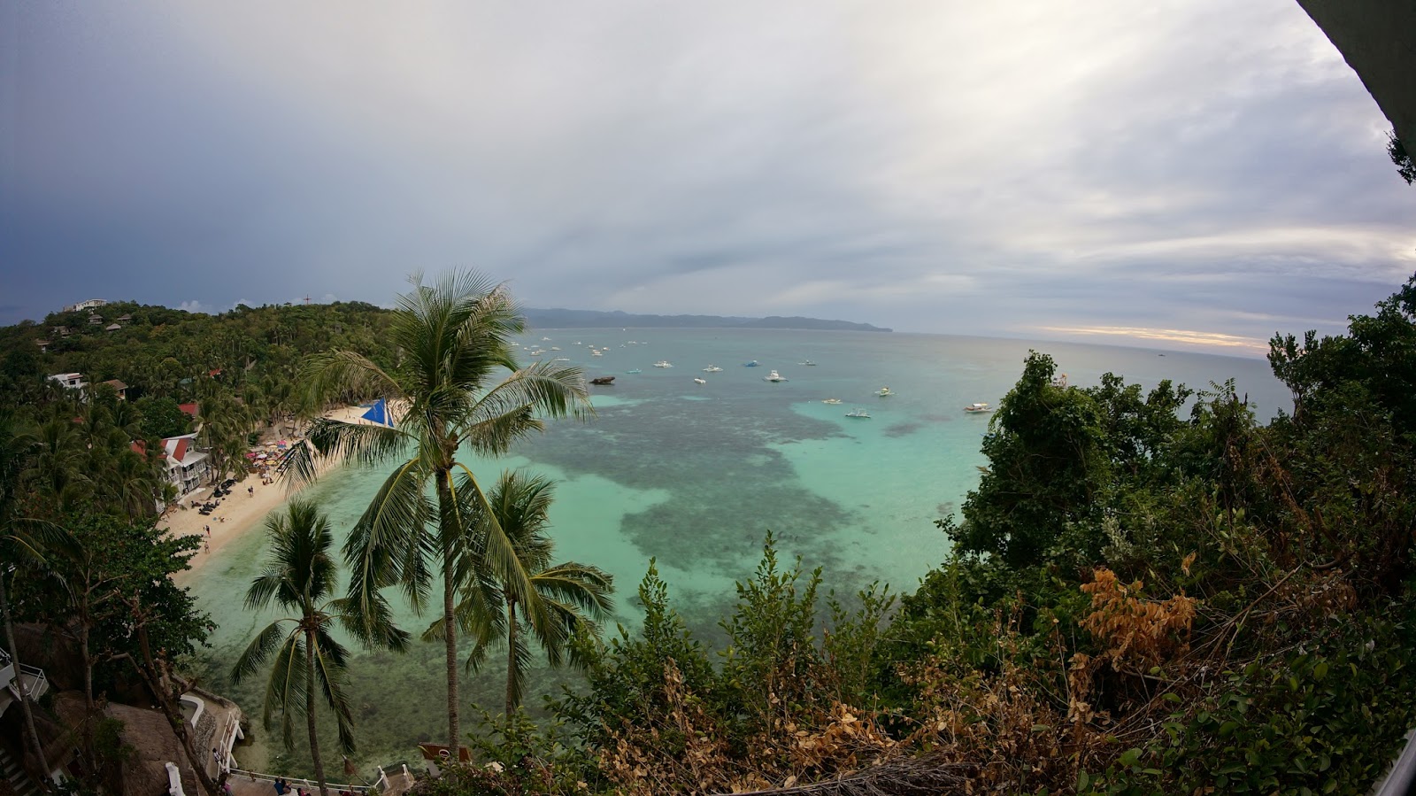 The Surf Side of Life: Külalised ja turistindus