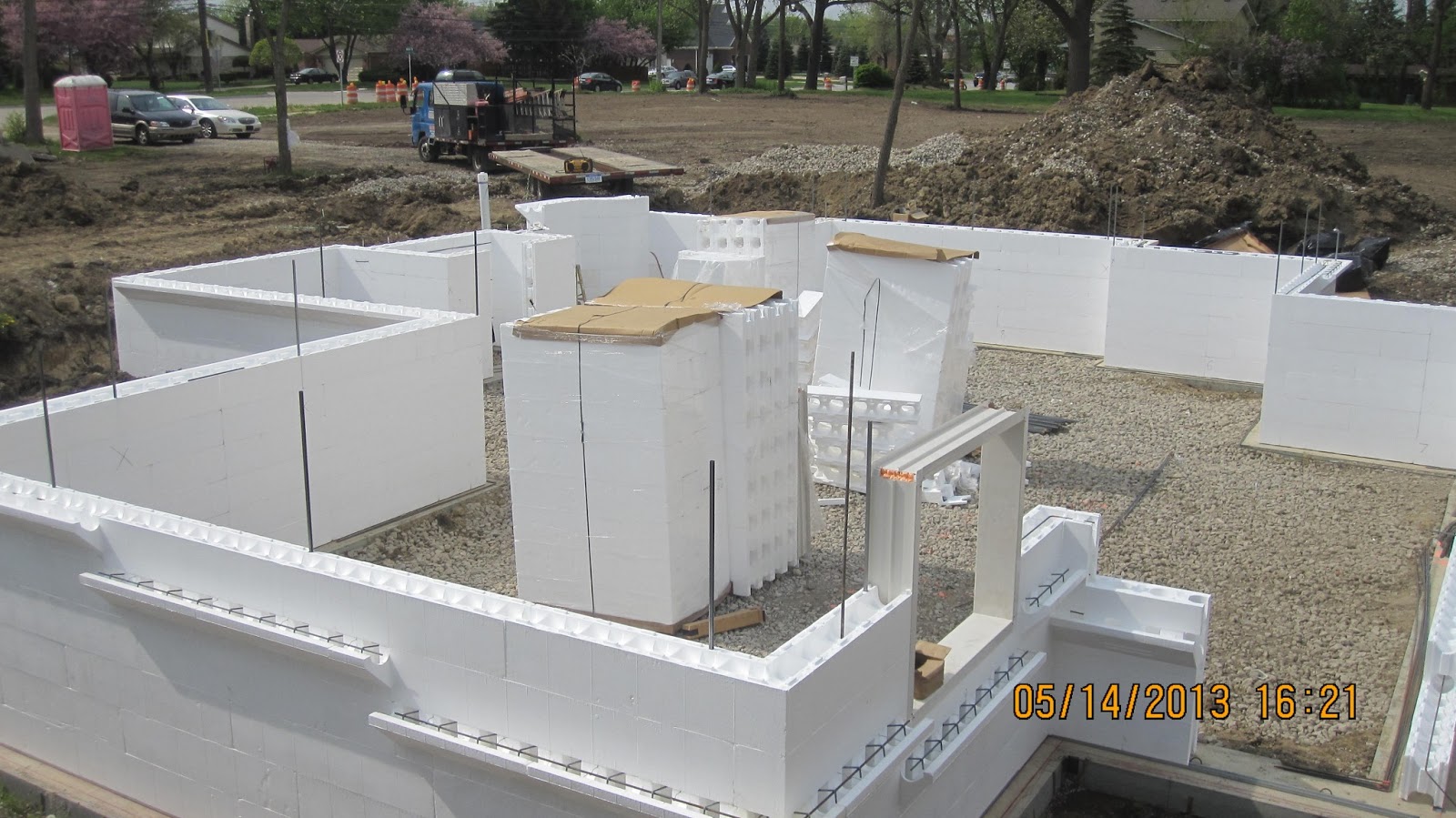 Energy Efficient Building Network: Installing Insulating Concrete Form ...