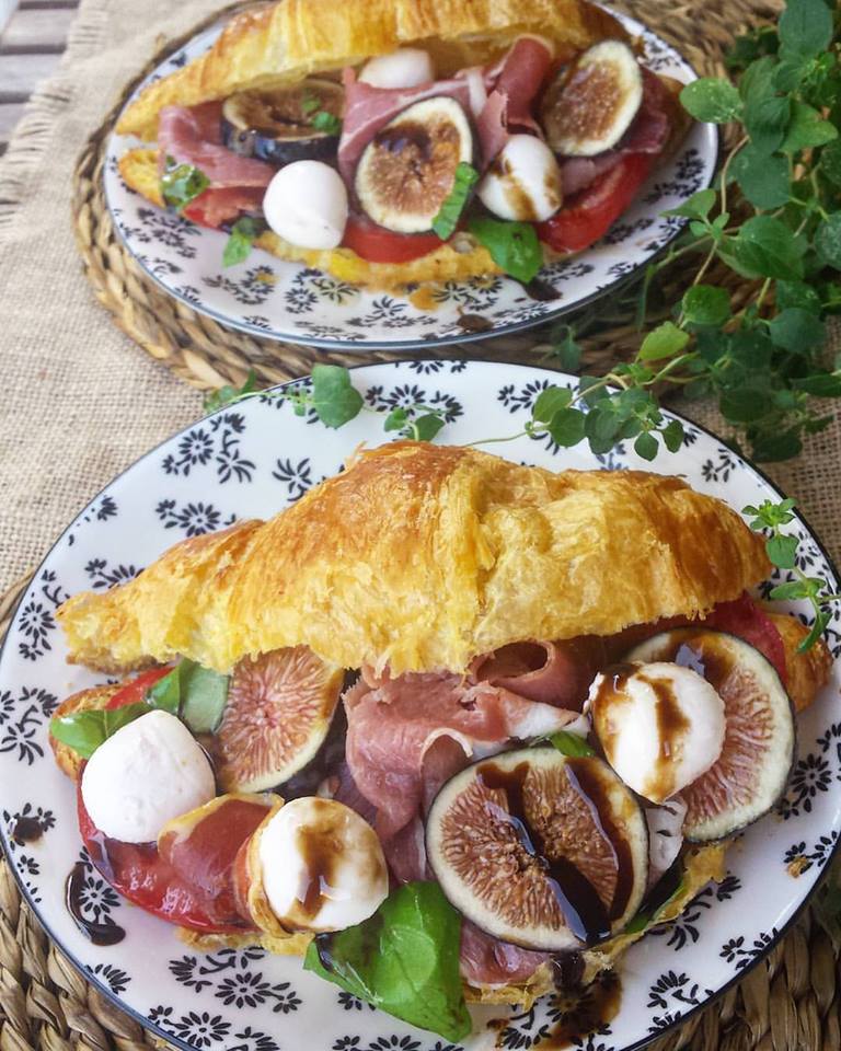 Les receptes que m'agraden: Croissant relleno de jamón, higos ...