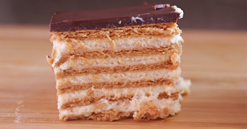 Food Endeavours of the Blue Apocalypse: Chocolate Éclair Cake – March ...