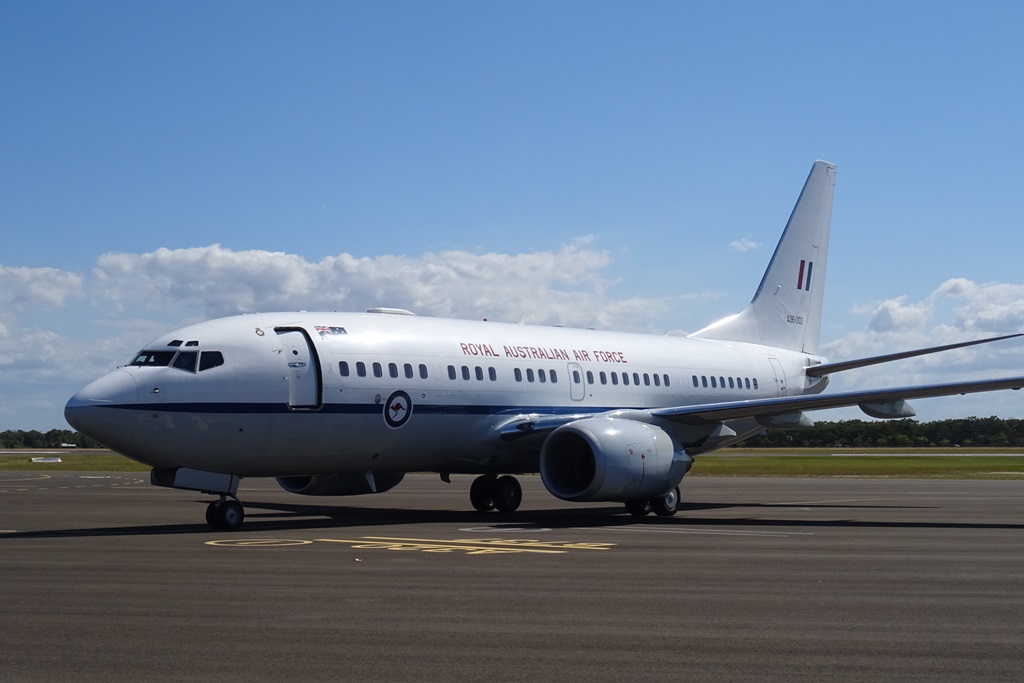 Central Queensland Plane Spotting: A Few Photos of RAAF Boeing B737-7DF ...
