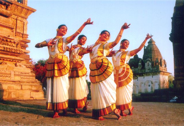 KeralaViews.com: Mohiniyattam