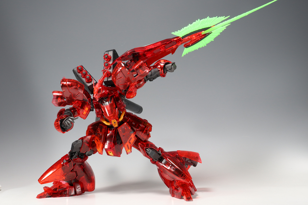 [ Review ] - RG 1/144 - Sazabi Clear Color