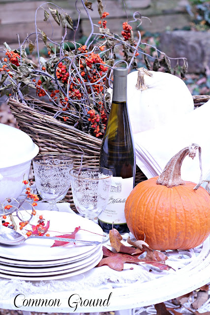common ground : Outdoor Fall Tablescape