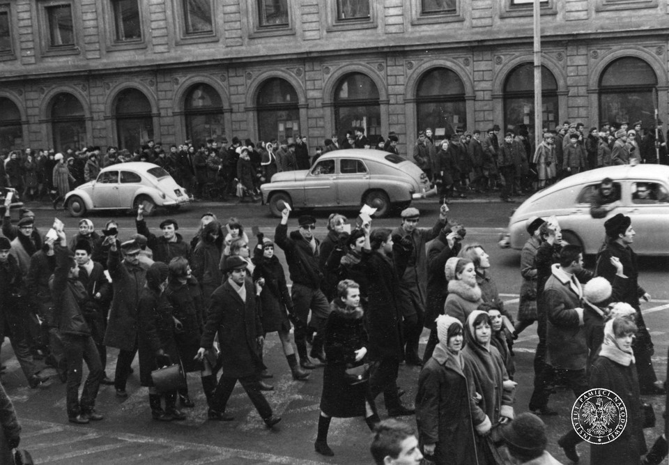 Student Protests Erupt in Poland, "Marzec 1968"
