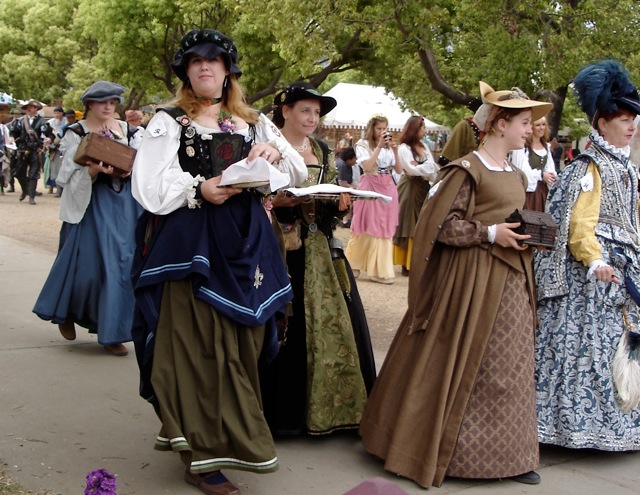A Sampling of Renaissance Faire Costumes | Keep Calm and Craft On Blog