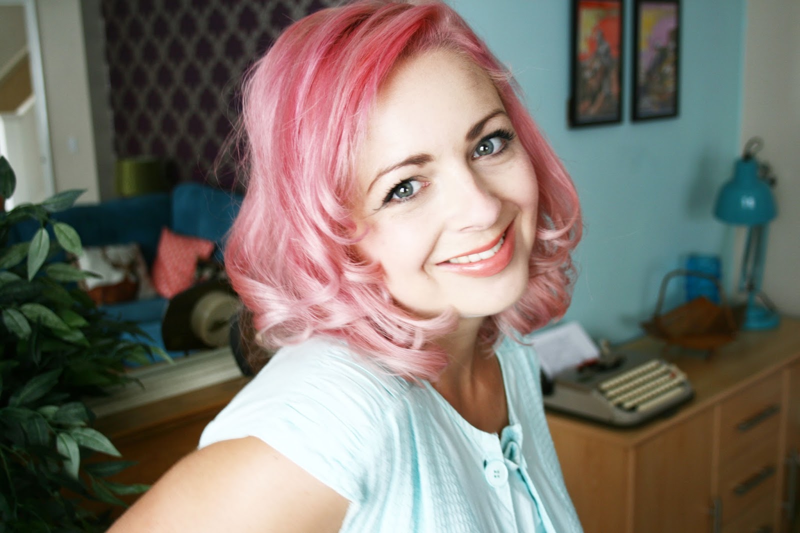 Big Love for Pretty Pink Hair.......