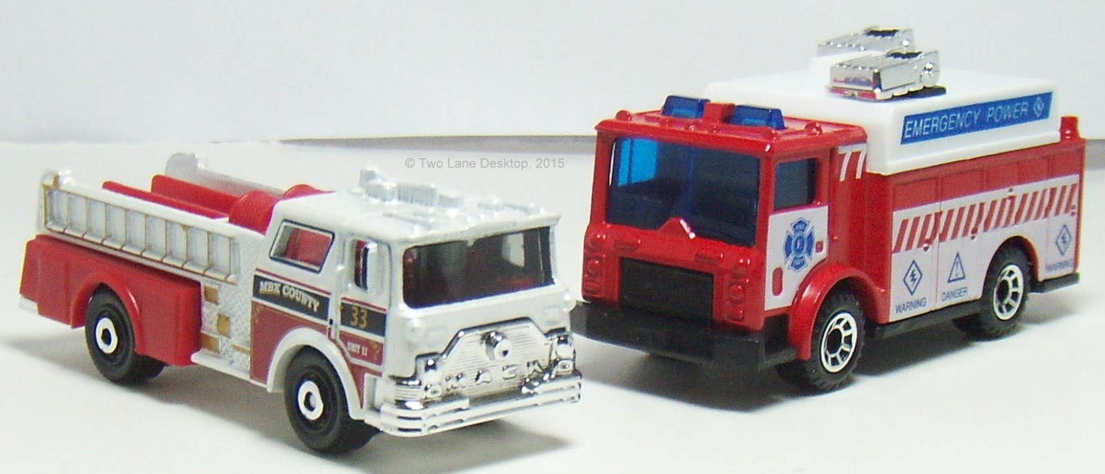 Matchbox 1975 Mack CF Pumper and Mack Auxiliary Light Truck