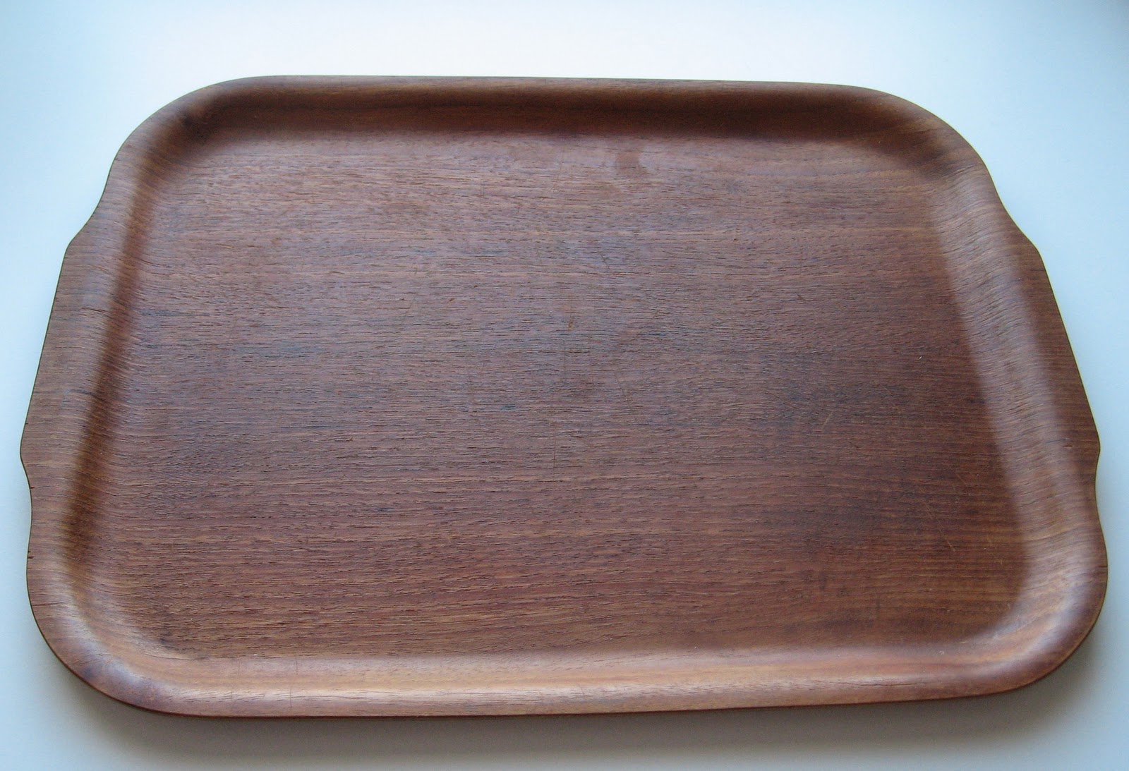 Tingelitaivas: Tarjotin vuodelta -66