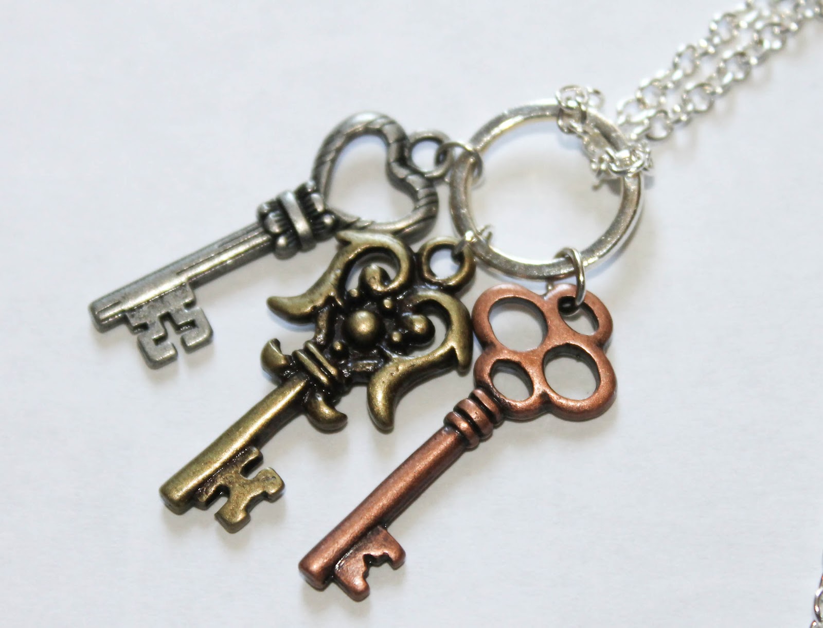 Cook~Love~Craft: DIY 3 Toned Key Necklace