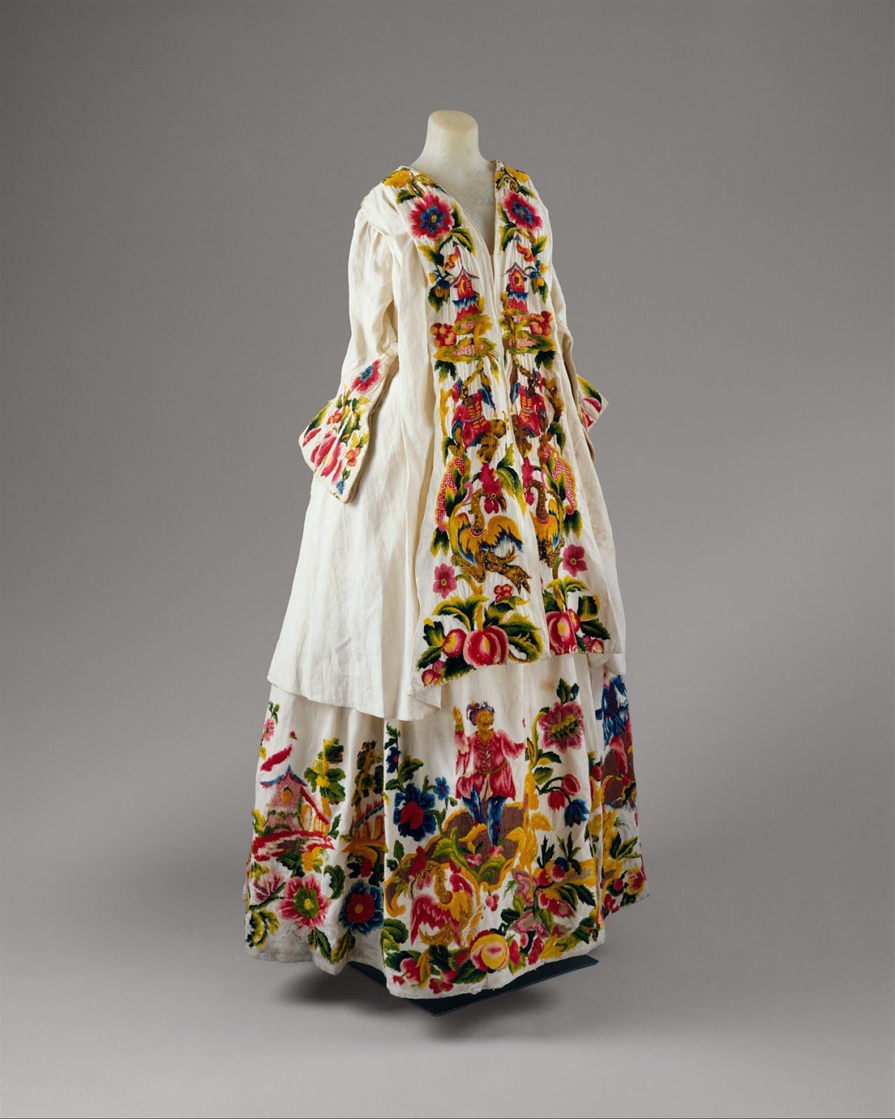 SilkDamask : Hoho Birds and Dancing Jesters: Italian Dress Epitomizes ...