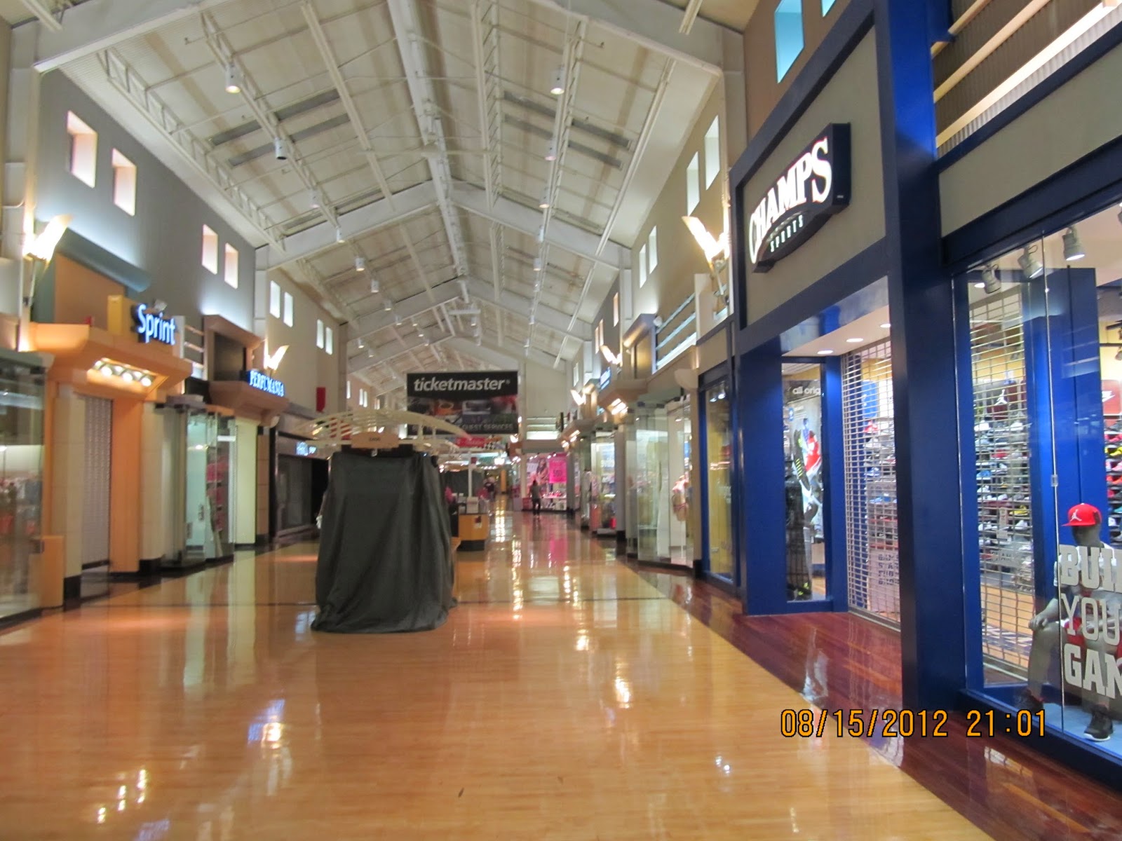 Trip to the Mall: Gurnee Mills- (Gurnee, IL)
