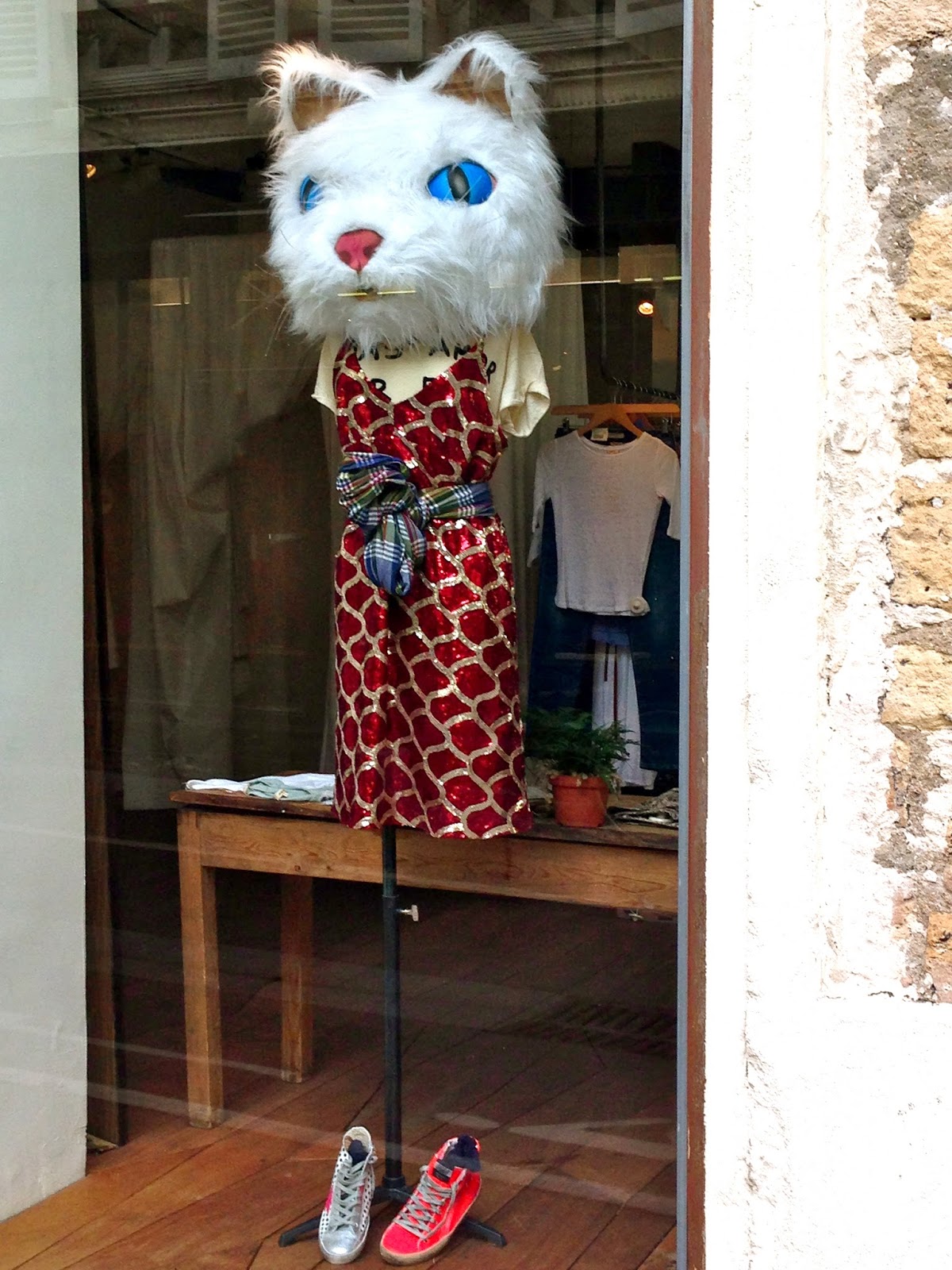 Focus On Paris: Window dressing