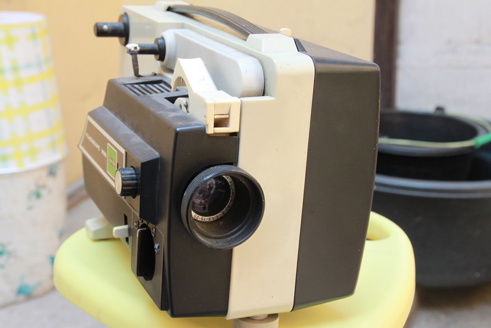 TOKO BARANG ANTIK: Proyektor film 8mm FUJIASCOPE M36