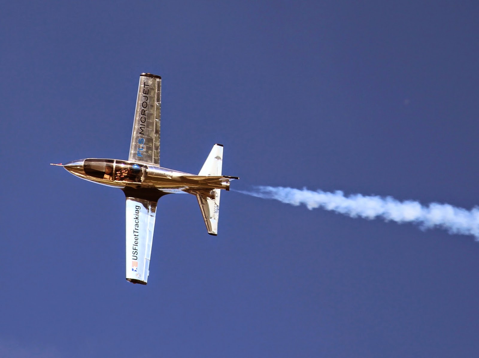 The Aero Experience: EAA AirVenture Oshkosh 2013: FLS Microjet