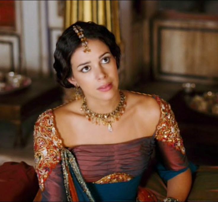 A Look at the Wardrobe of…{a Persian queen}