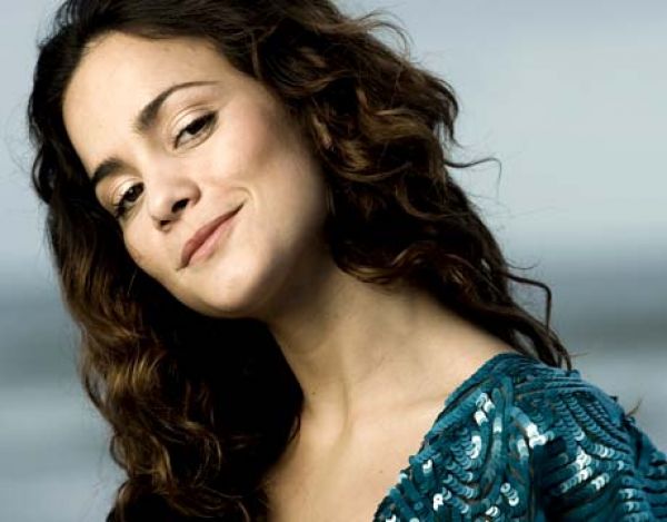 The Last Reel: Alice Braga Joins Elysium
