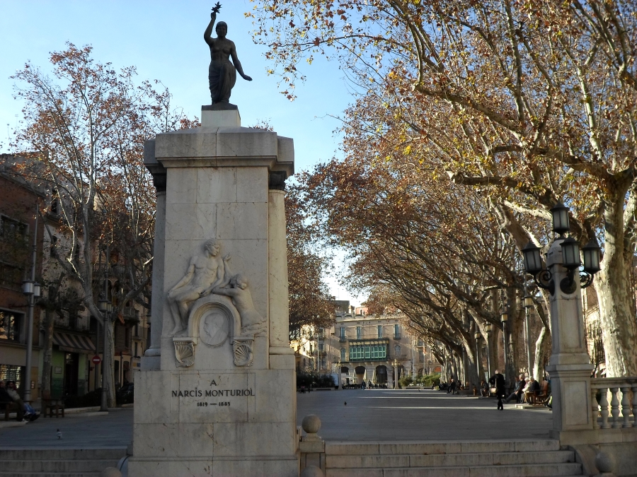 ΣΥΝΑΝΤΗΣΗ ΜΕ ΤΟΝ ΣΑΛΒΑΔΟΡ ΝΤΑΛΙ ΣΤΗ ΦΙΓΕΡΕΣ