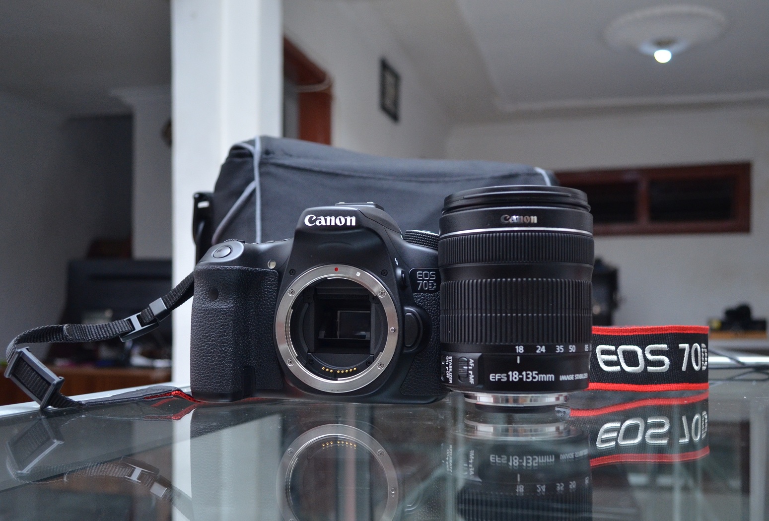 Jual Kamera Canon EOS 70D + Lensa 18-135mm IS STM | Jual Beli Laptop ... Jual Kamera Canon EOS 70D + Lensa 18-135mm IS STM | Jual Beli Laptop ...