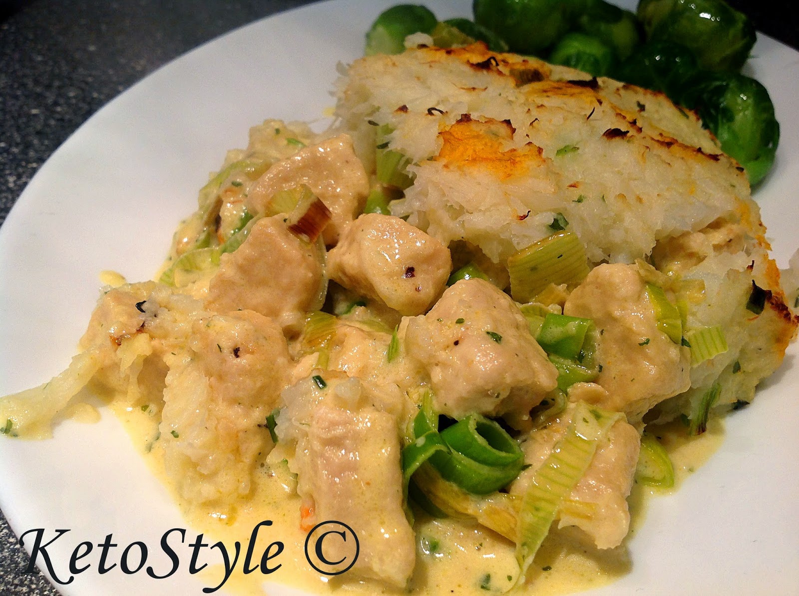 KetoStyle : Chicken & Leek Pie, with Colcannon Mash