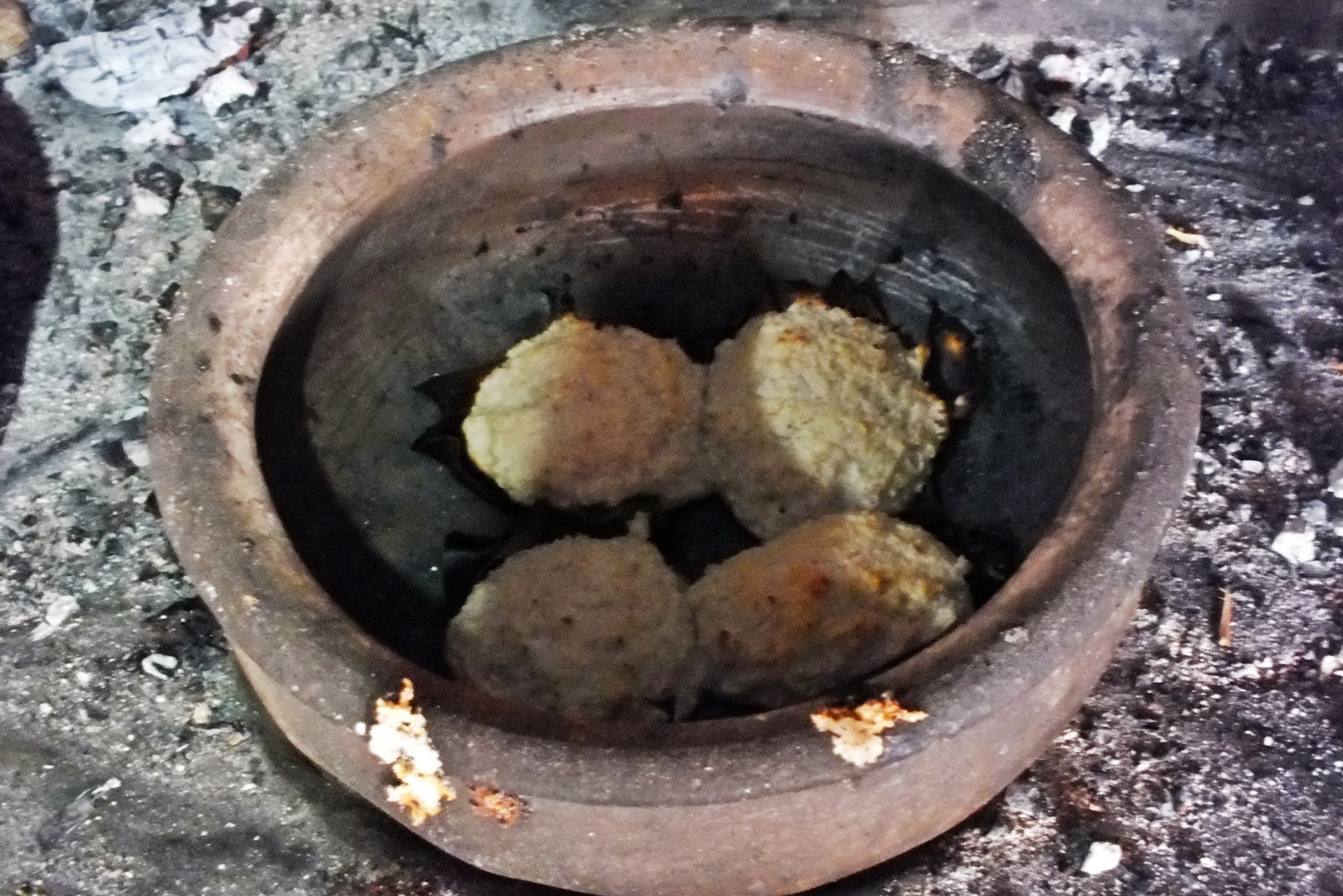 Venoth's Culinary Adventures: Bika Talago @ Koto Baru, West Sumatra