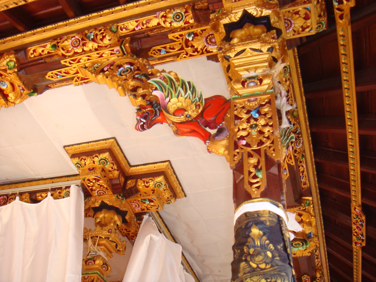 Seni Budaya Bali: Bale Bali