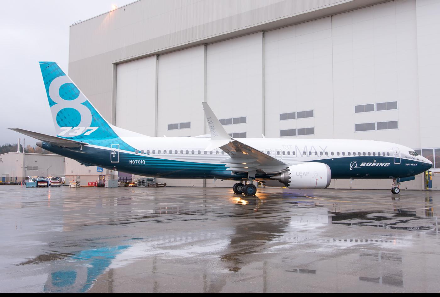 Sky News: First Boeing 737-8 MAX