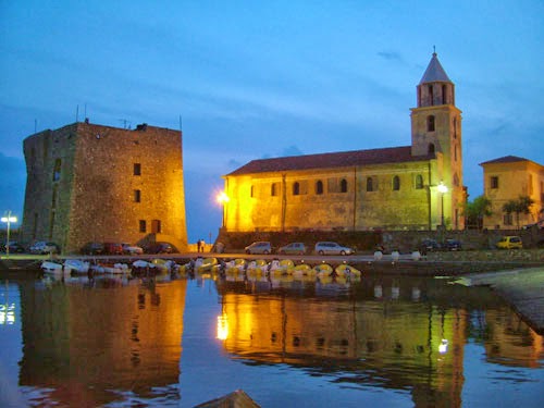 Criannax On thE rOad...dAy and niGhT !: ACCIAROLI, IL PAESE DI HEMINGWAY