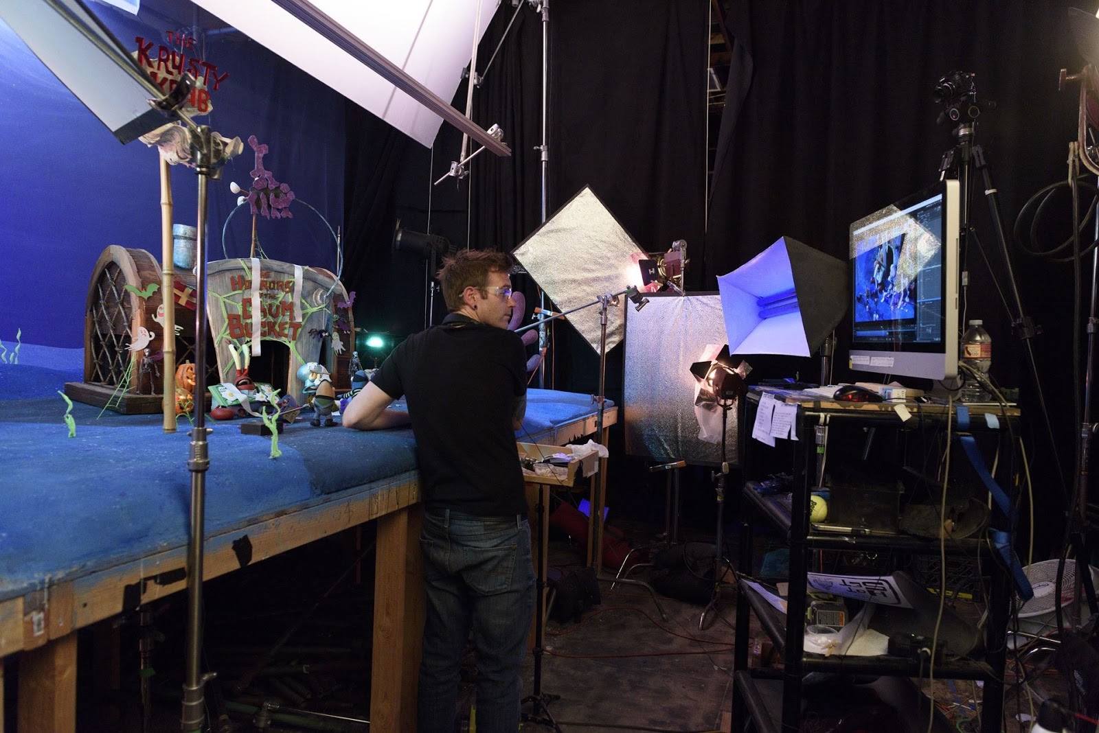 NickALive!: Screen Novelties Delivers Spooky Thrills and Chills for New ...