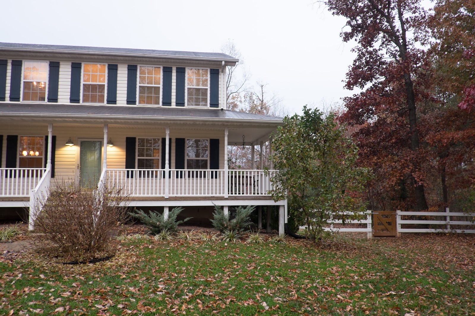 Domestic Fashionista: Before We Moved In: Tour Of Our Virginia Home