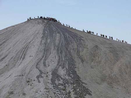 Hinglaj Mata Temple Pictures in Baluchistan in Pakistan | Hindu Blog