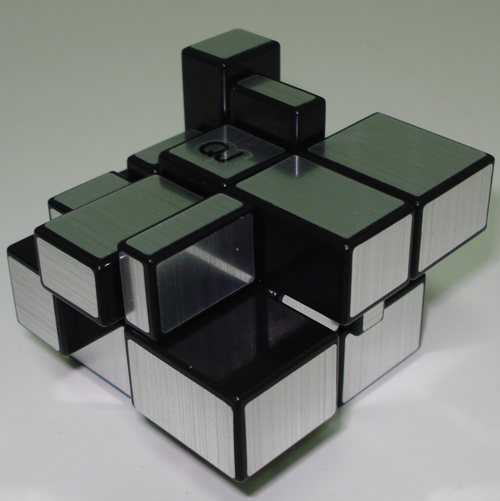 Puzzling Jeronimo: 3x3x3 Offset Mirrored Cube (Pt 1)