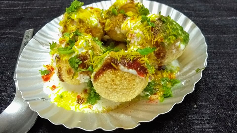Dahi Batata Poori