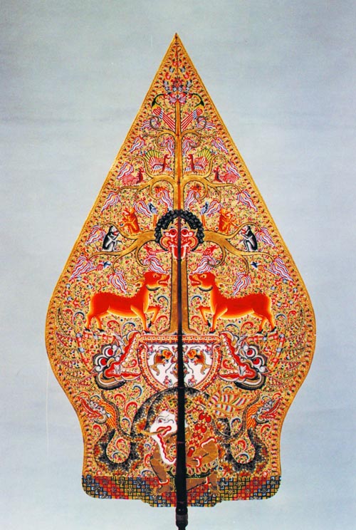 Gunungan atau Kayon ~ Ensiklopedi Wayang Purwa Indonesia