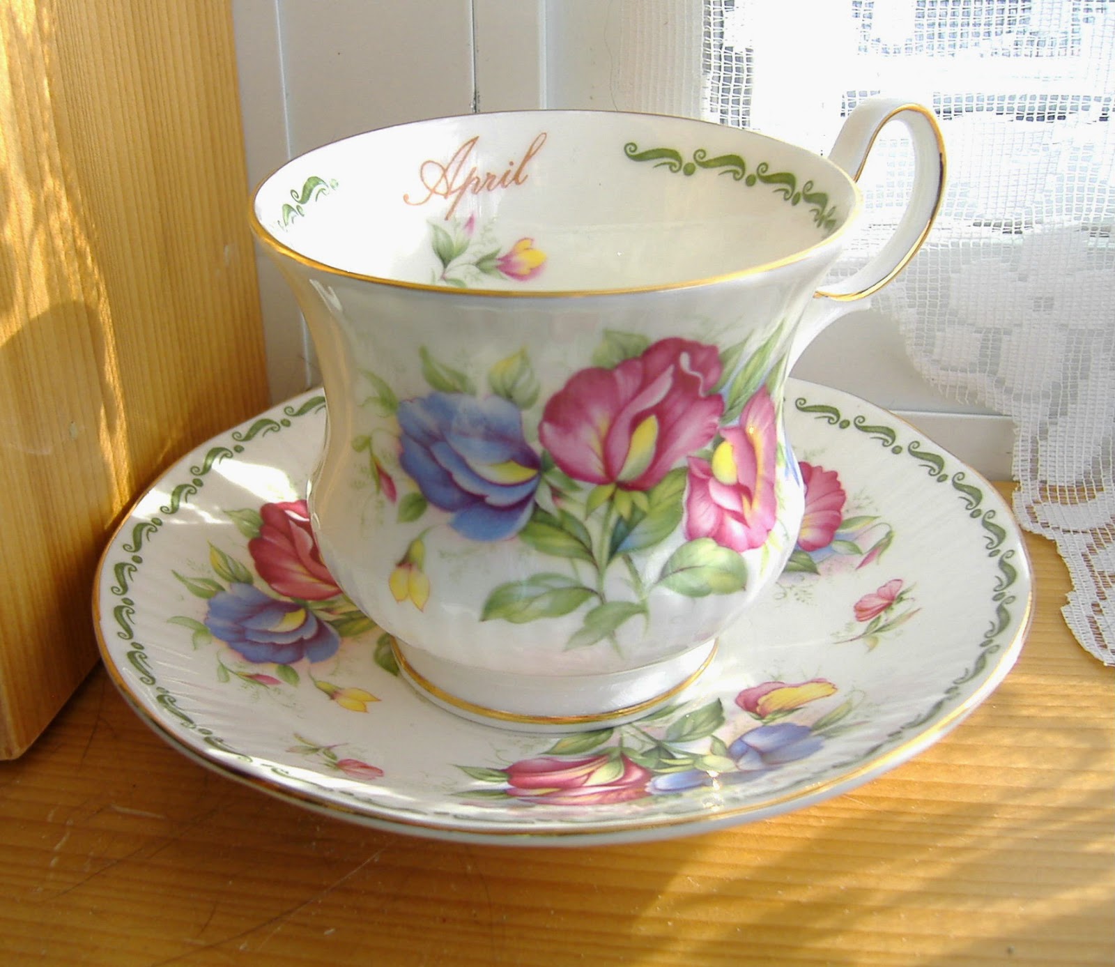 Antiques And Teacups: Tuesday Cuppa Tea, April Teacups, Pompeii, Chihuly