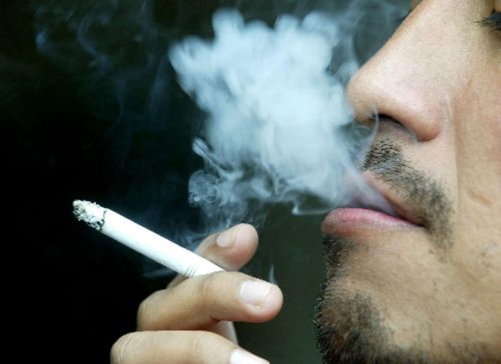 Fumar cigarrillo no alivia la ansiedad ni el estrés sino los agrava ...