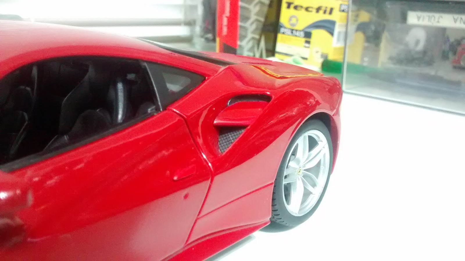 Garagem do Paulo Sípoli: Ferrari 388 GTB 1/18