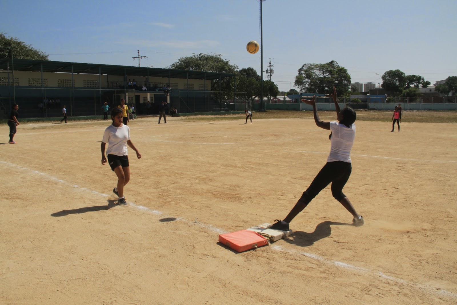 La Voz de Mariño: Viernes, 4pm, en El Poblado Doce clubes en Estadal de ...