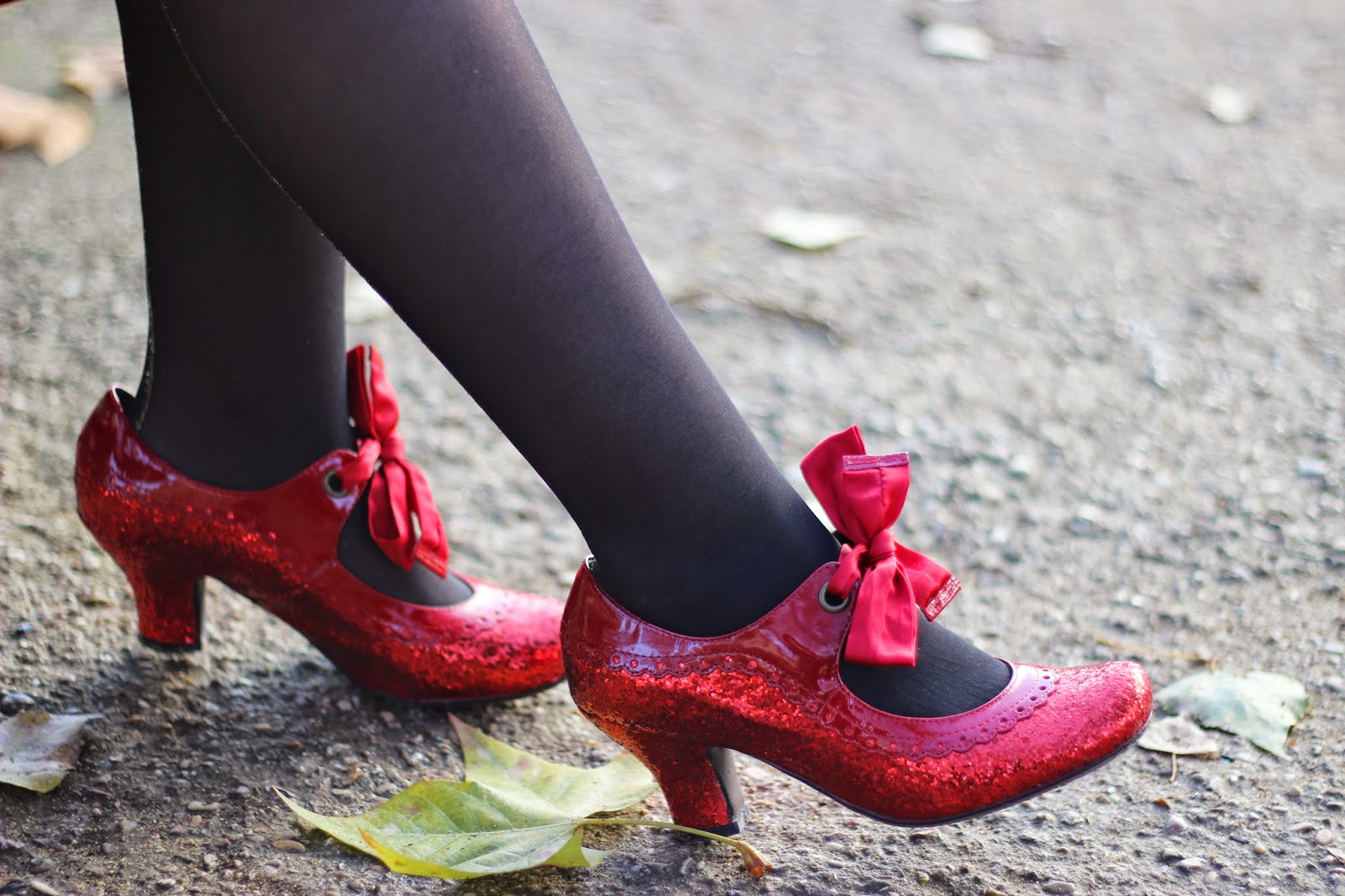 = Swann and the Berries = Fashion, design and photography: La Dame en Rouge