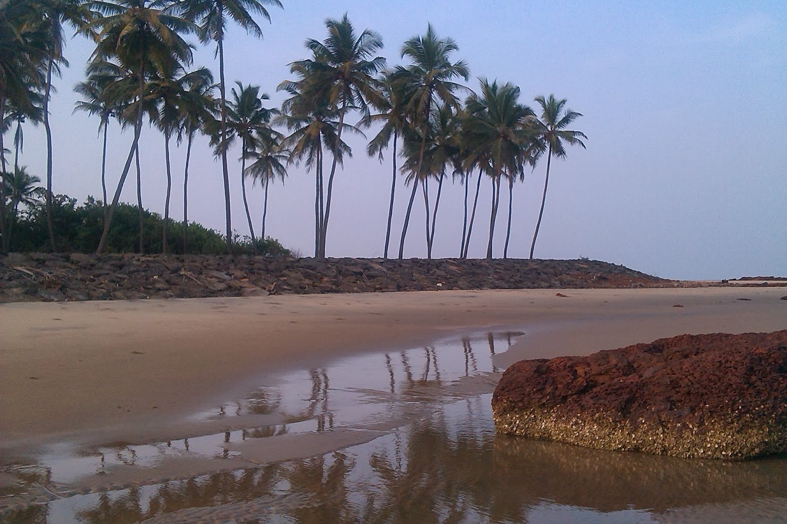 VOYAGEUR DU TEMPS- " tarkarli- amboli a pearl on the konkan trip"