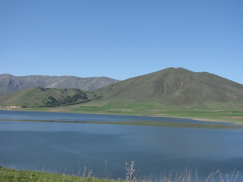 EXPLORE THE WORLD: Beautiful Aparan; Image Gallery