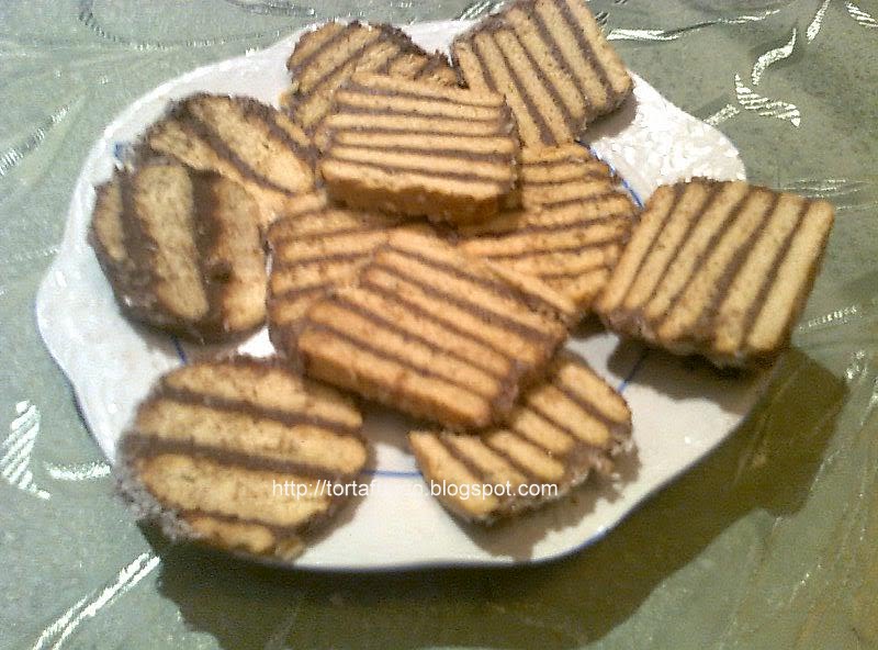 Tortafüggő Marisz: Albert kekszes sütemény